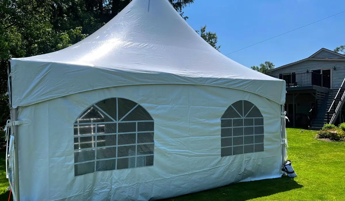 Tent Rentals for Movie Nights & Sleepovers
